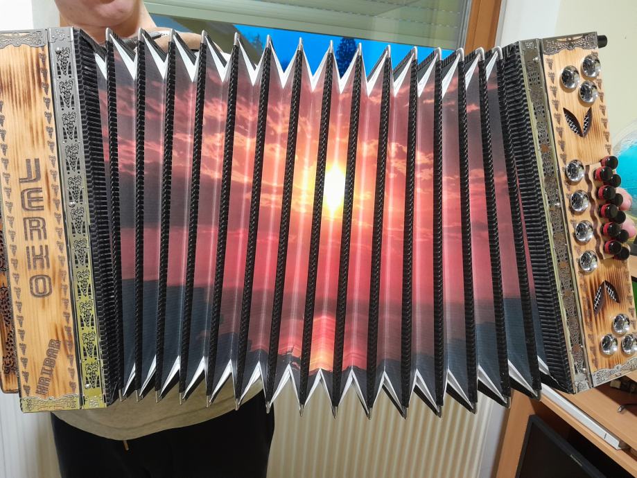 Diatočna harmonika JERKO CFB 38cm