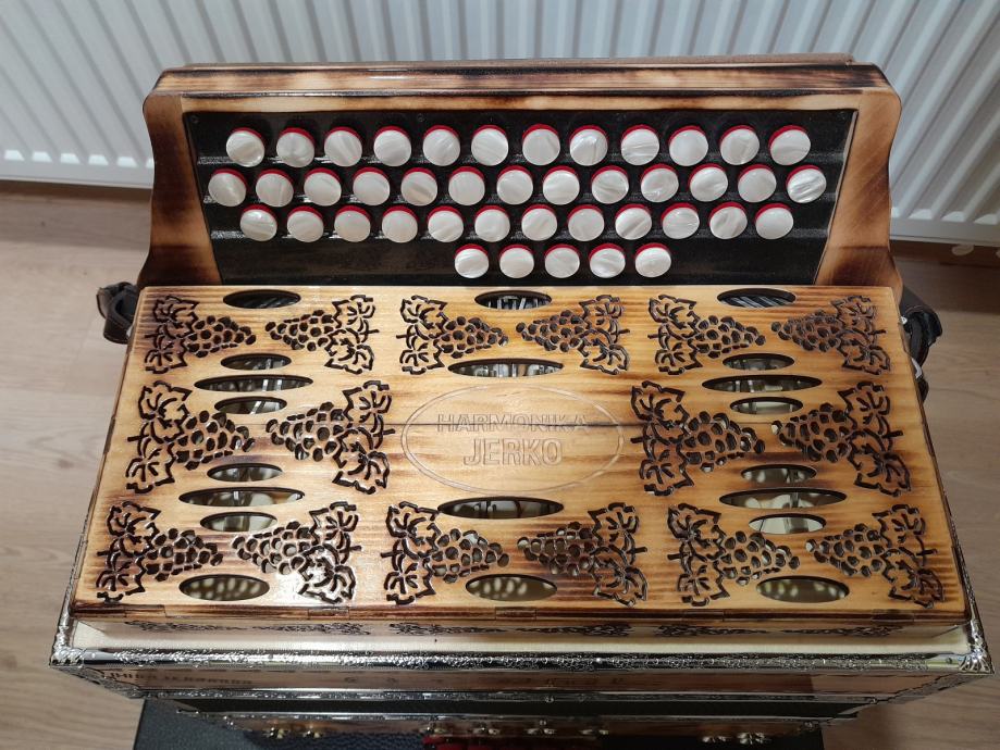 Diatočna harmonika JERKO CFB 38cm