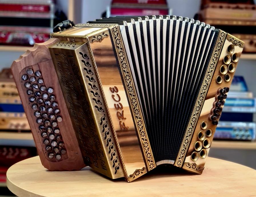 NOVA DIATONIČNA HARMONIKA FRECE CFB Amano