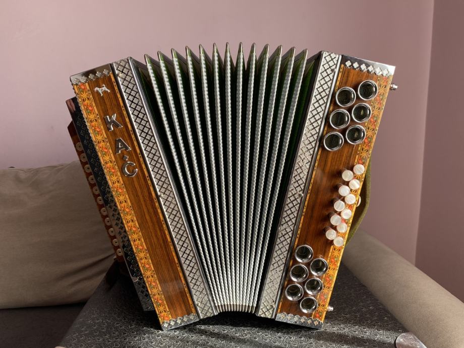 Diatonična harmonika KAČ, uglasitev CFB