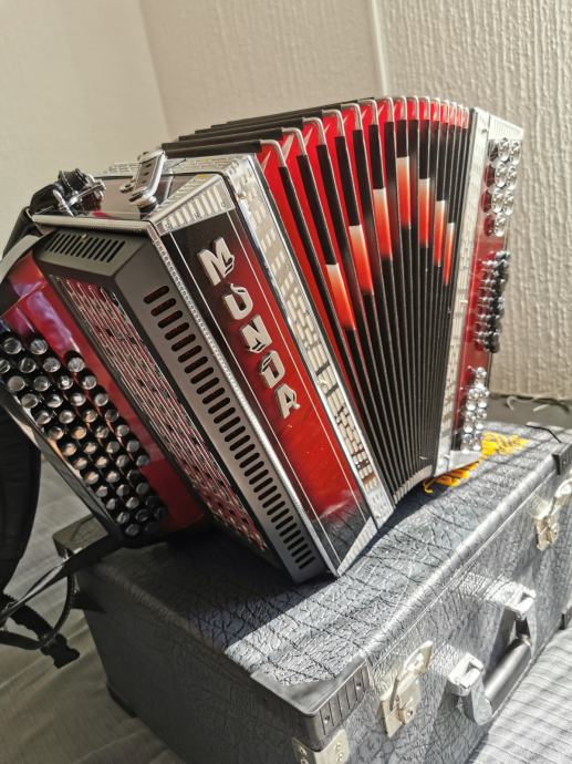 Diatonična harmonika Munda