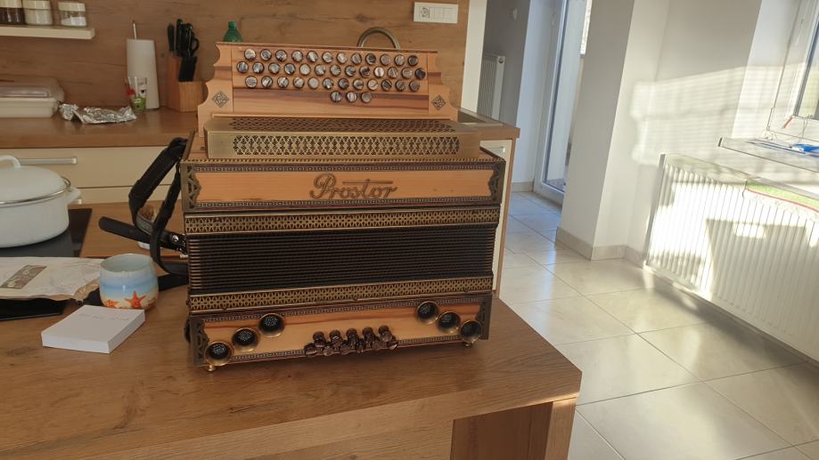 Diatonična harmonika prostor CFB