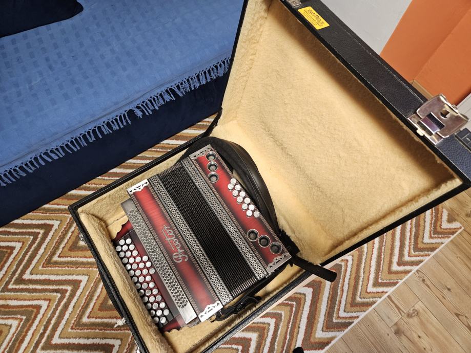 Diatonična harmonika Prostor CFB