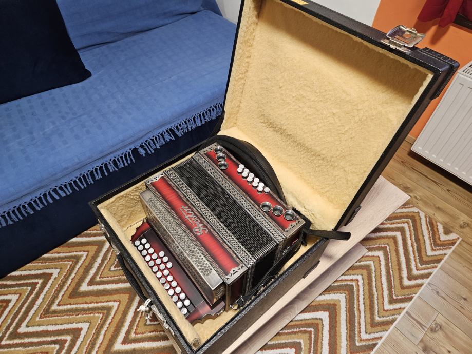 Diatonična harmonika Prostor CFB