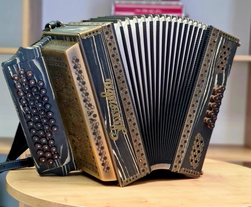 Diatonična harmonika SLOVENKA cfb amano letnik 2021 UGODNO-NUJNO!