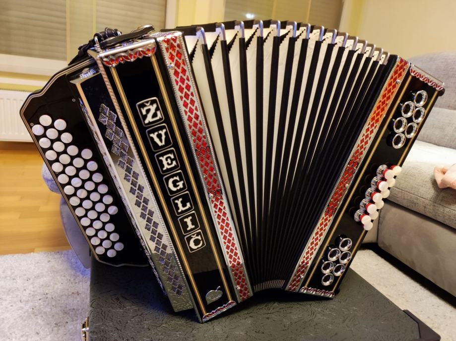 Diatonična harmonika ŽVEGLIČ CFB