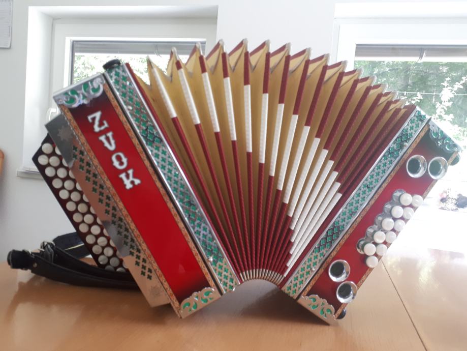 Diatonična harmonika ZVOK