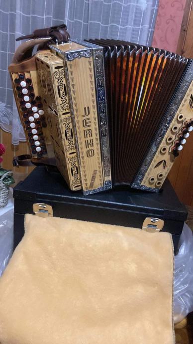 HARMONIKA JERKO SKORAJ NOVA (UGODNO)