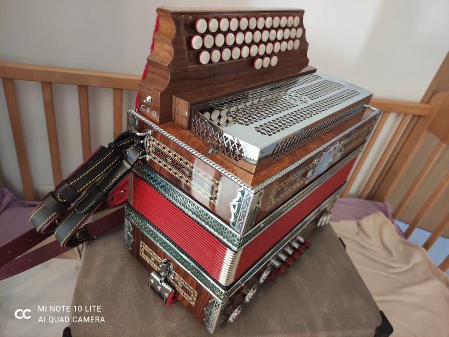 HARMONIKA PROSTOR CFB