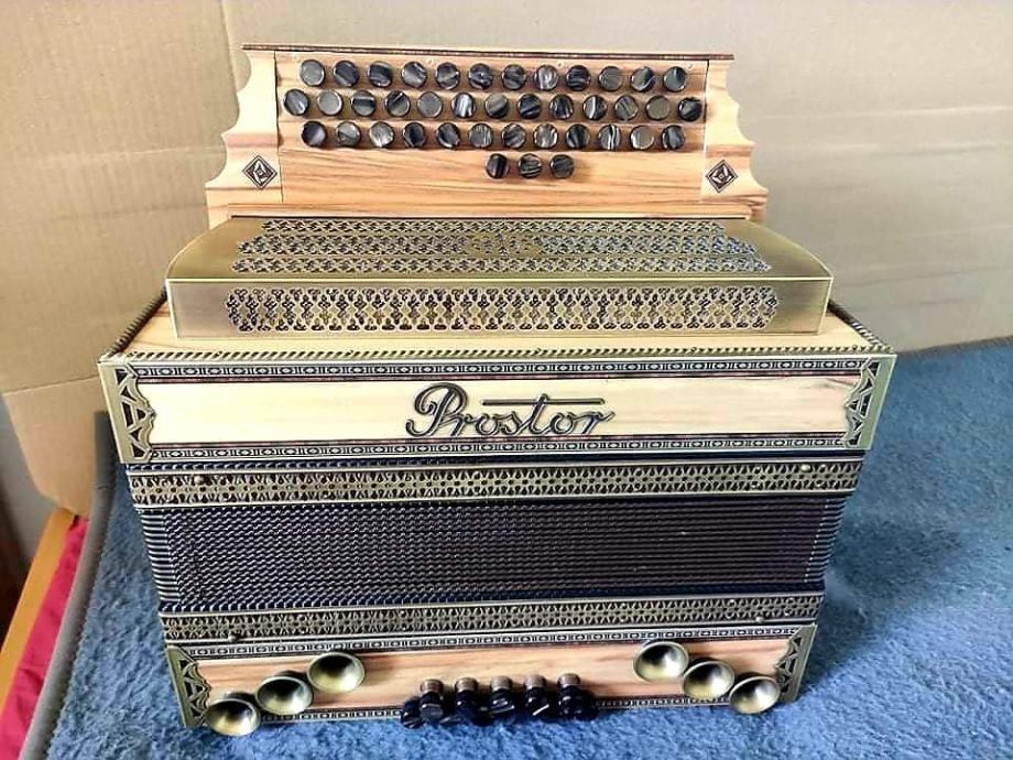 Harmonika PROSTOR CFB