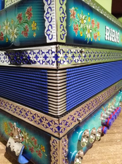 Diatonična Harmonika Ribič, Ce Ef Be