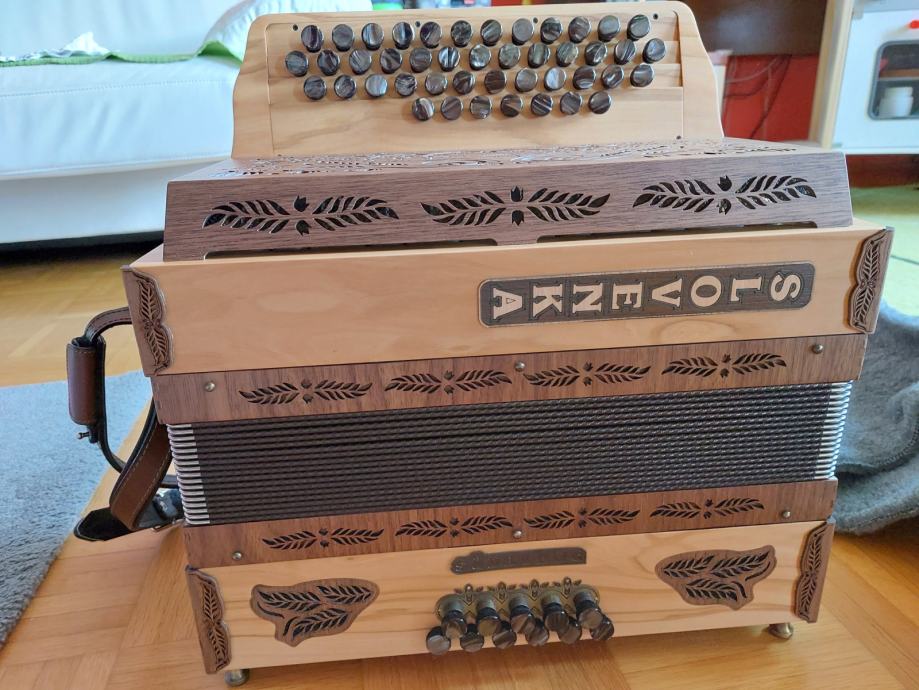Harmonika Slovenka