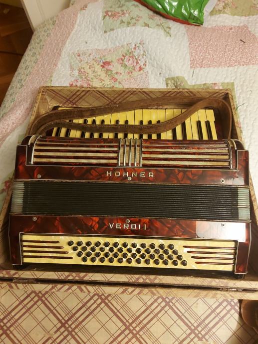 Harmoniki Hohner Verdi II N 96 in Hohner Verdi I, odlično ohranjeni