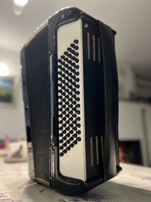 HOHNER Favorit IV P 96