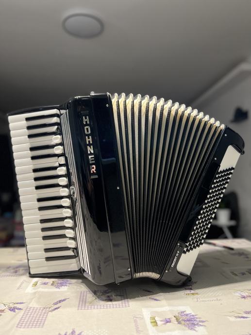 HOHNER Favorit IV P 96