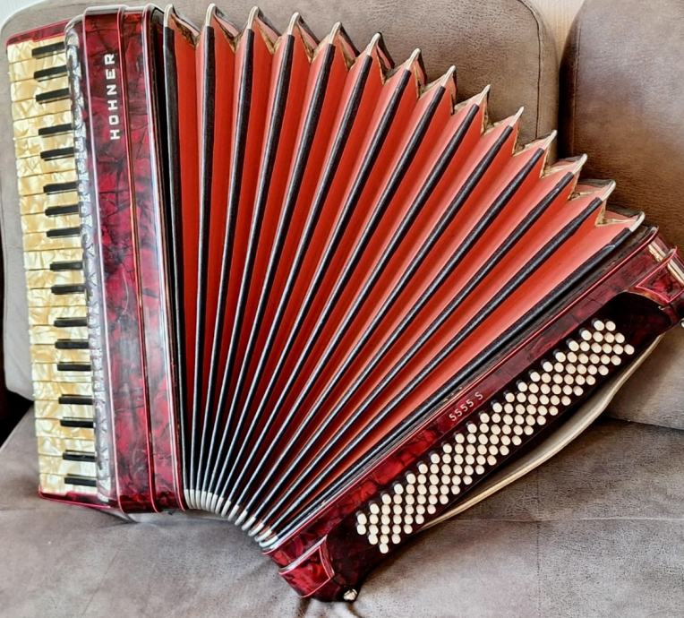 Hohner Morino 5555s ,prvi model!