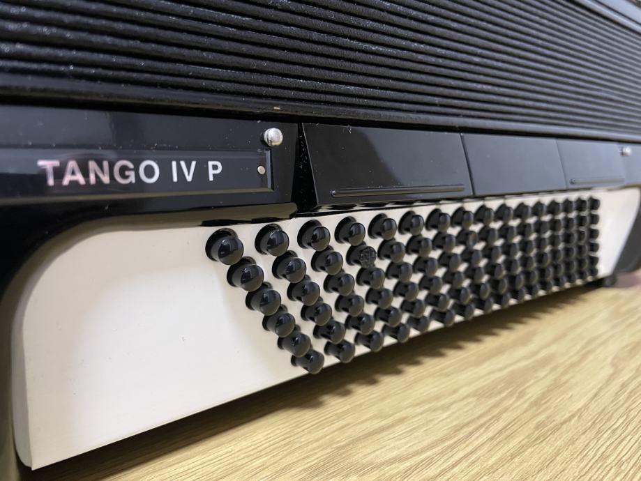 Hohner Tango IVP