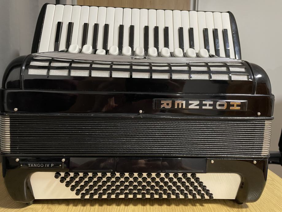 Hohner Tango IVP