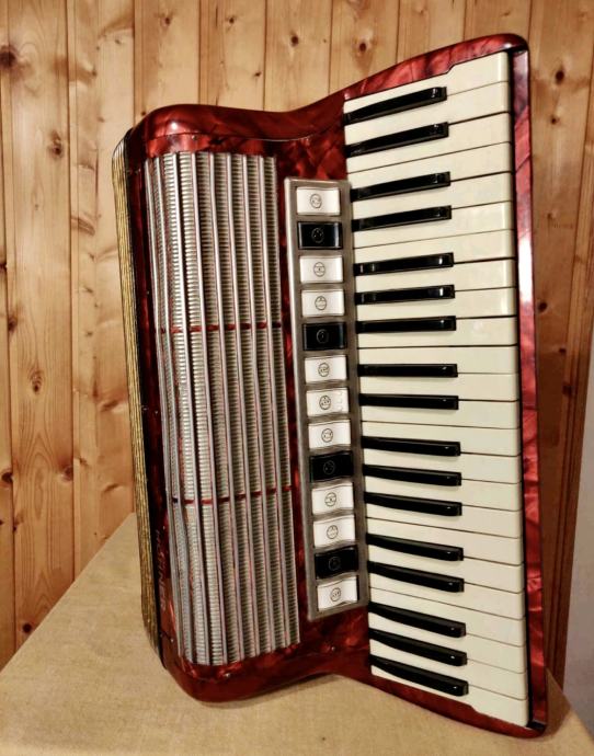 Hohner Tango VM 120