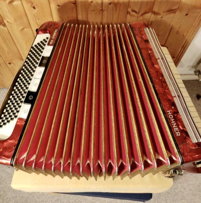 Hohner Tango VM 120