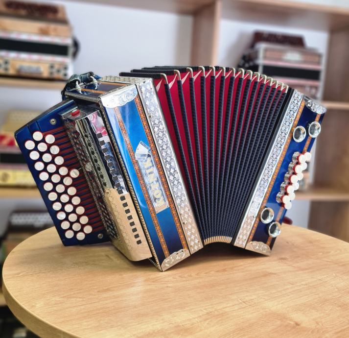 Otroška diatonična harmonika KOTNIK 30 CFB možnost izposoje