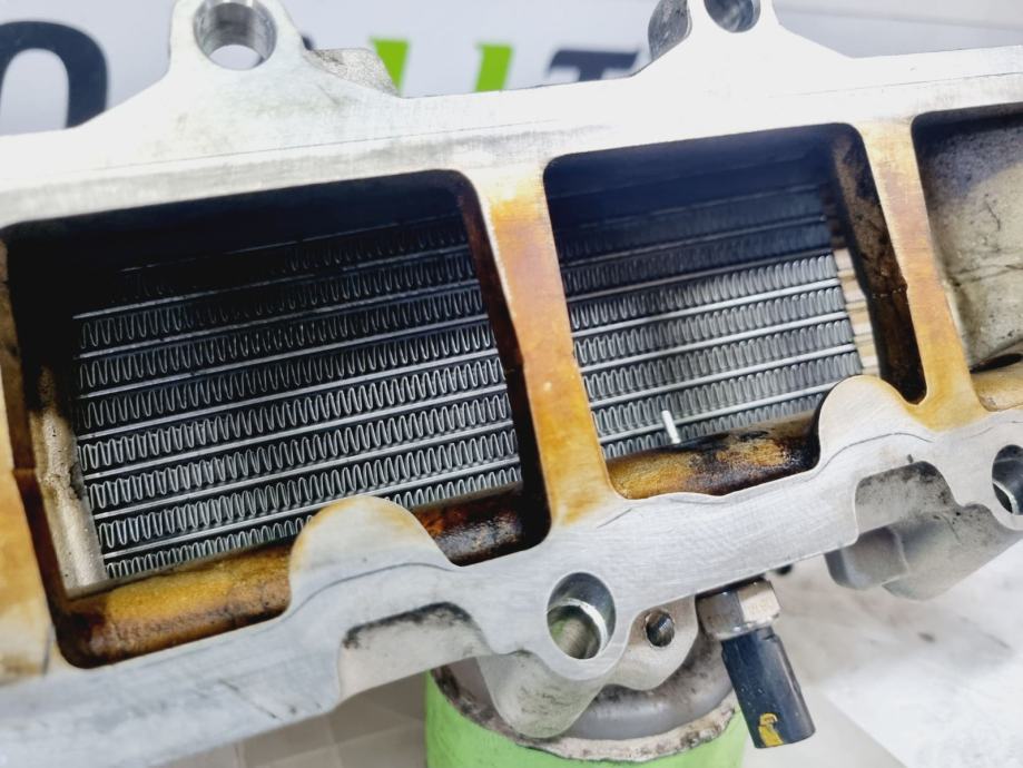 Audi a4 a5 a6 Q5 Caddy IV 2.0 tdi sesalni vejo intercooler 04L129766AD