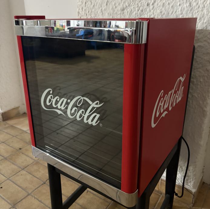 Hladilnik Coca Cola