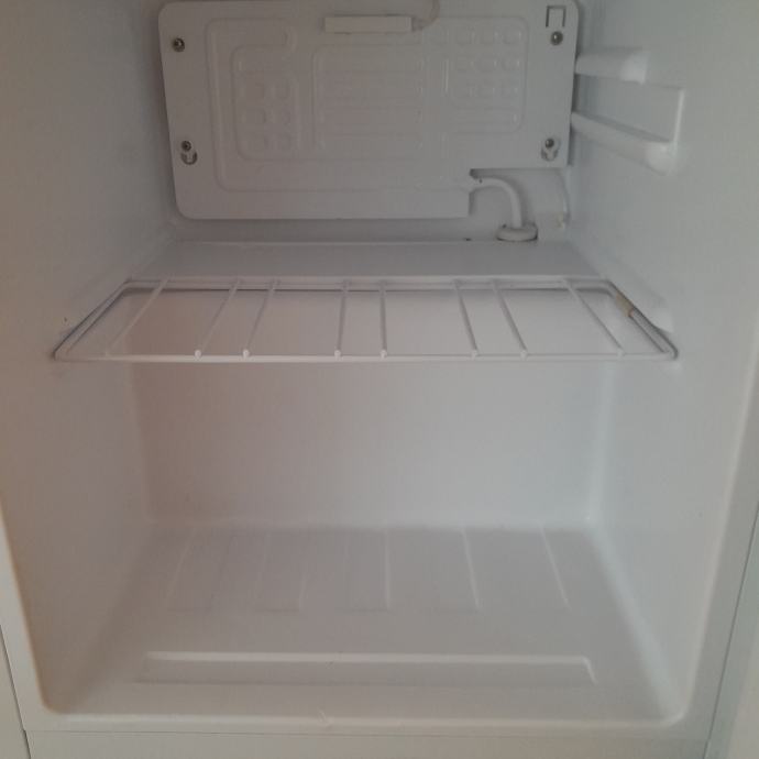 HLADILNIK COOLSTAR CS 43 MINI HLADILNIK