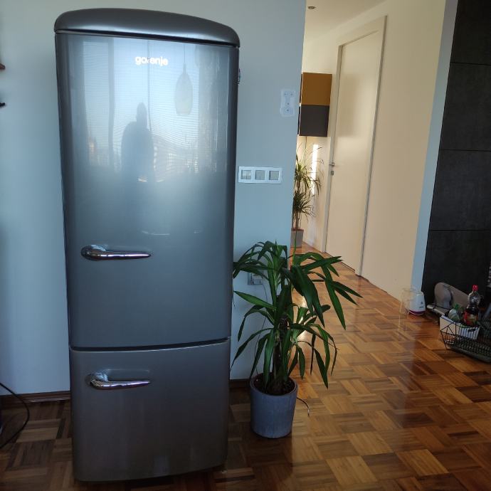 prodam retro hladilnik Gorenje