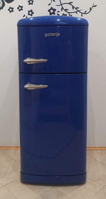 Kombiniran retro hladilnik Gorenje