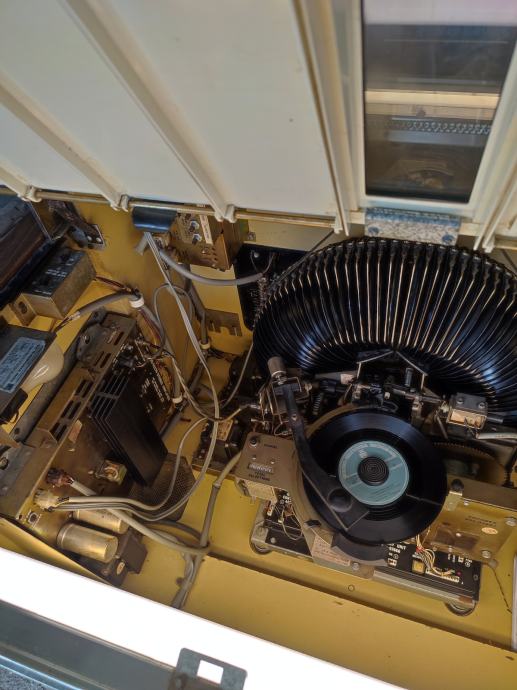 JUKEBOX ROWE-AMI r81 STEREO 200 SELECTION PRODANO!!!!!!!