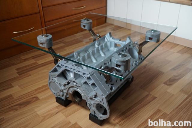Klubska mizica BMW V8 Coffee table