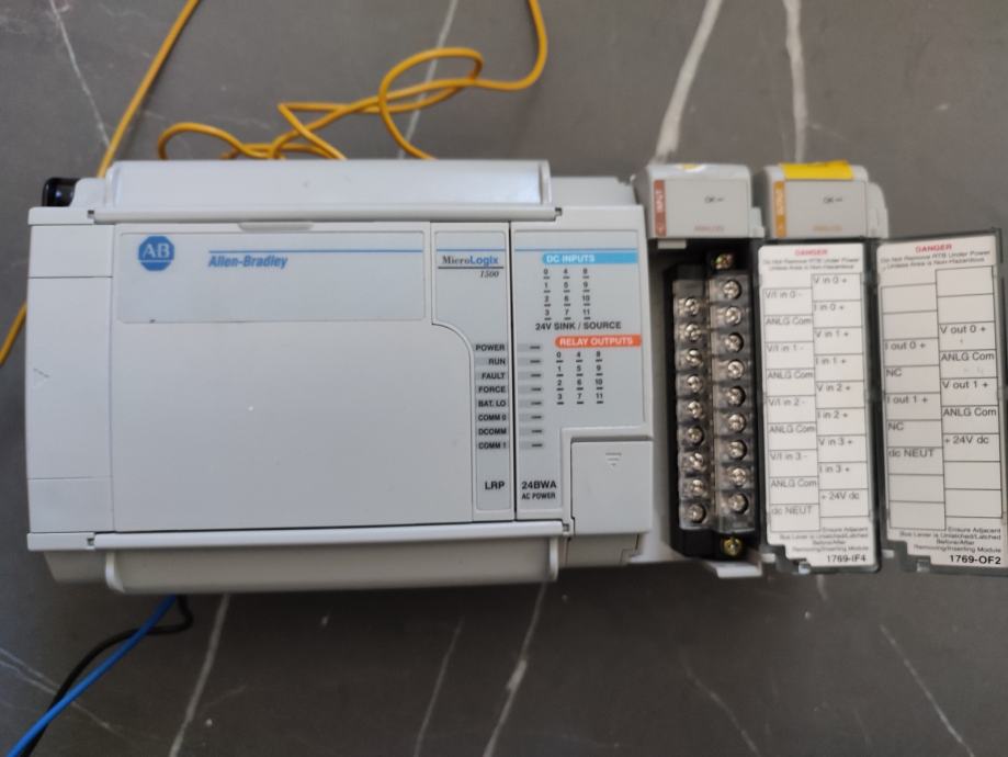 PLC Micrologix 1500