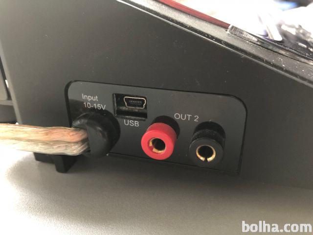 Polnilec LiPo/NiMh/NiCd/Pb Robbe Power Peak E1