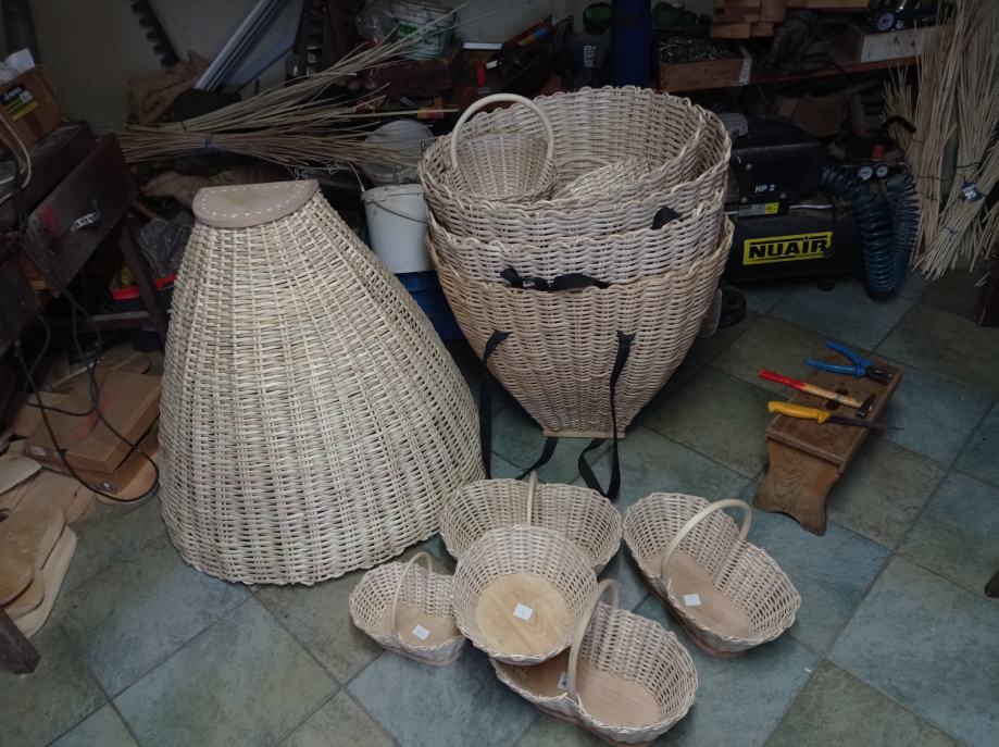 PRODAM VEČ IZDELKOV SUHE ROBE