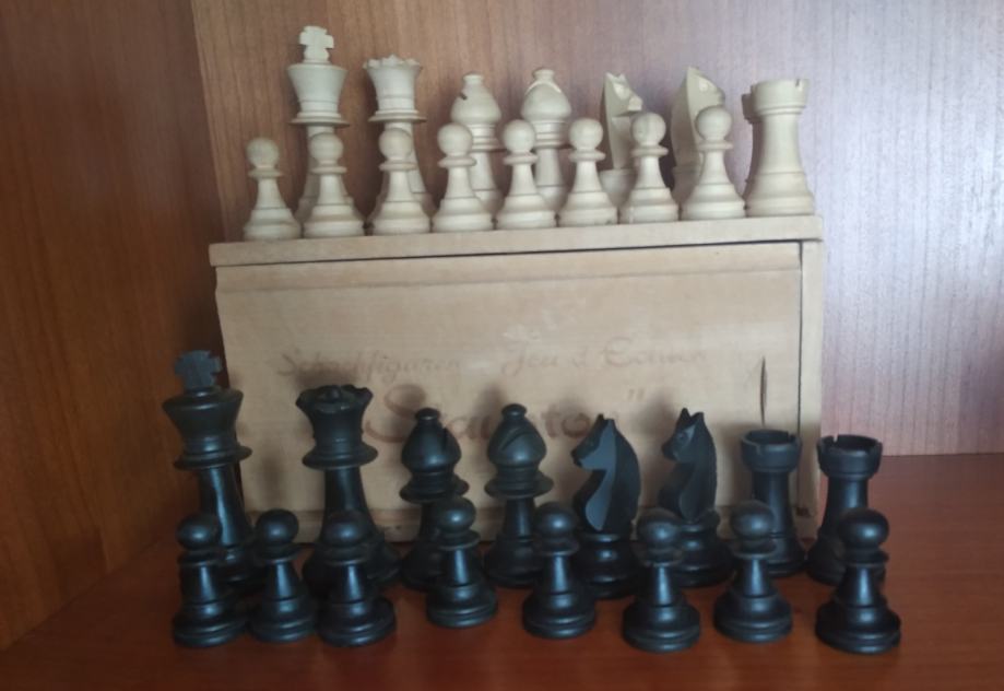 Šahovske figure, šah, lesene Staunton