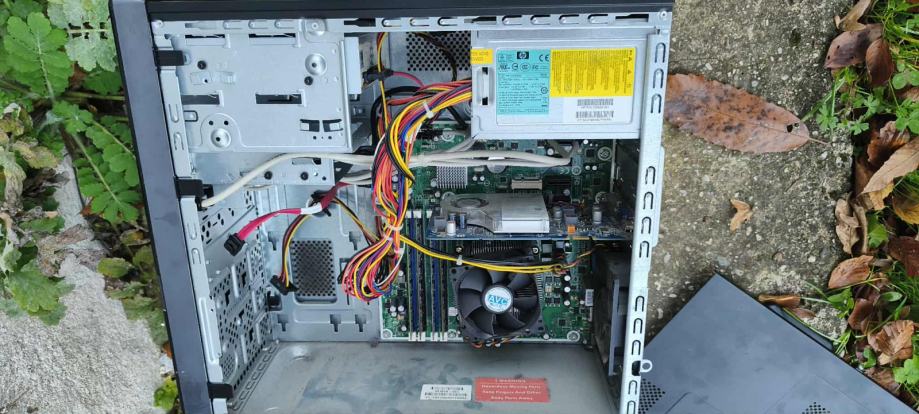 HP 7100 MT: Core i5,8GB DDR3,GT230 1,5GB grafika,