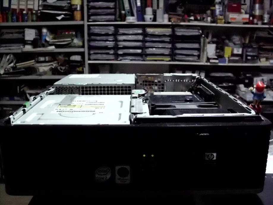 RAČUNALNIK DESKTOP HP DC5800 SFF ( small form faktor )