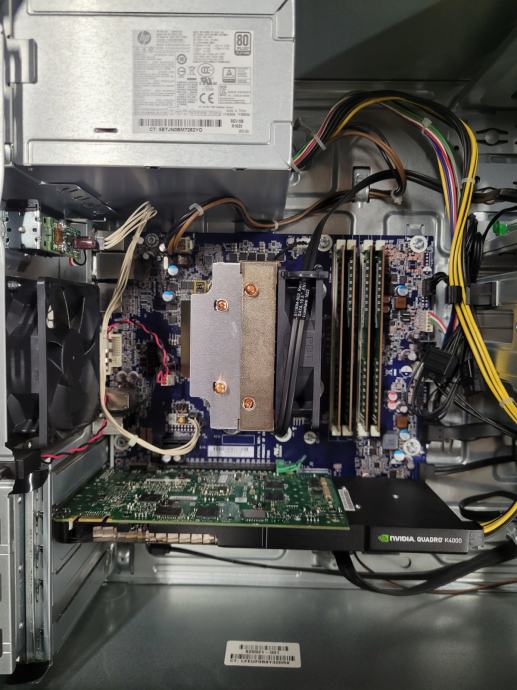 HP Z240 delovna postaja Intel Xeon e3 1245 V5 ( i7 6700 ) 16gb Ram