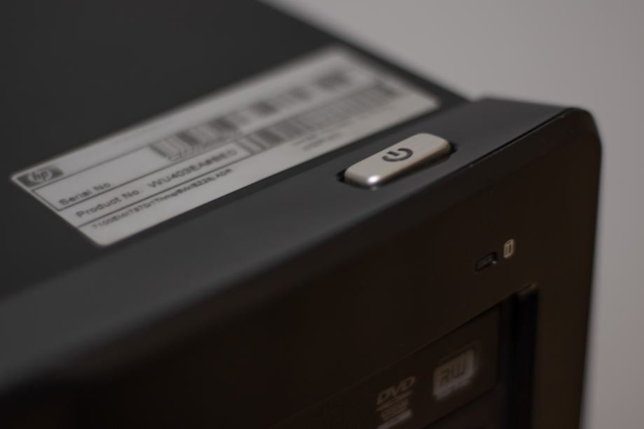 Namizni računalnik HP Elite 7100 + Windows 10 + Office 2019
