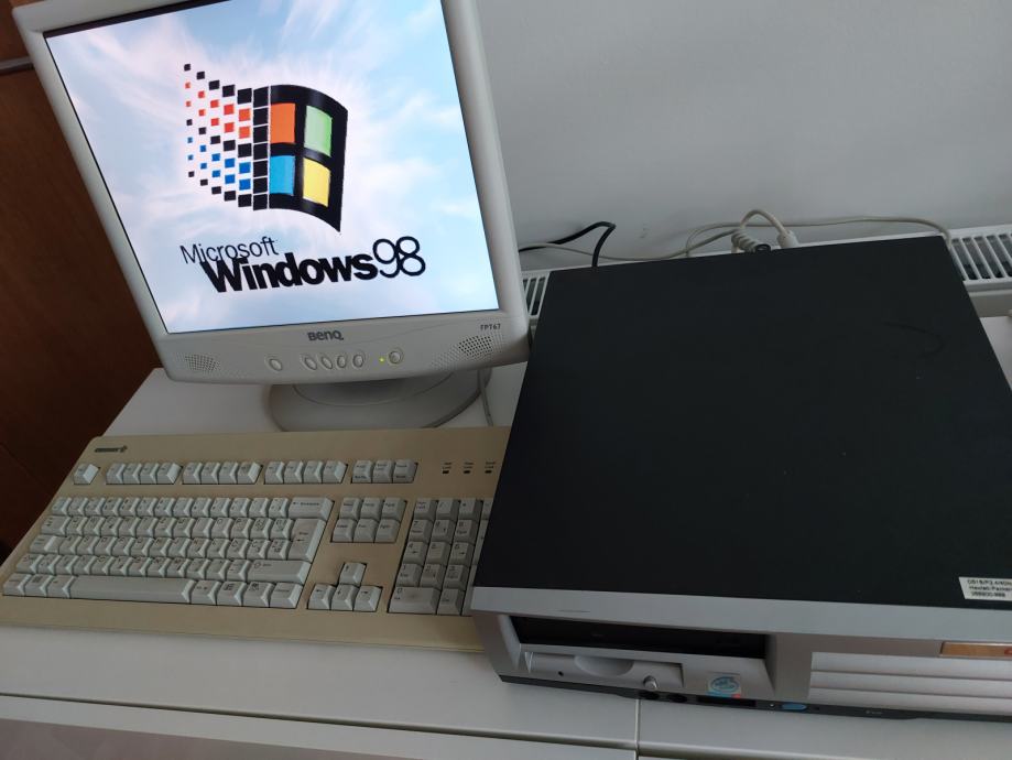 WINDOWS 98 PC - COMPAQ EVO