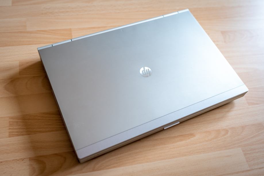 Prenosnik HP 8460p i7-2620m, Intel QM67, 8GB RAM, AMD Radeon HD 6470M