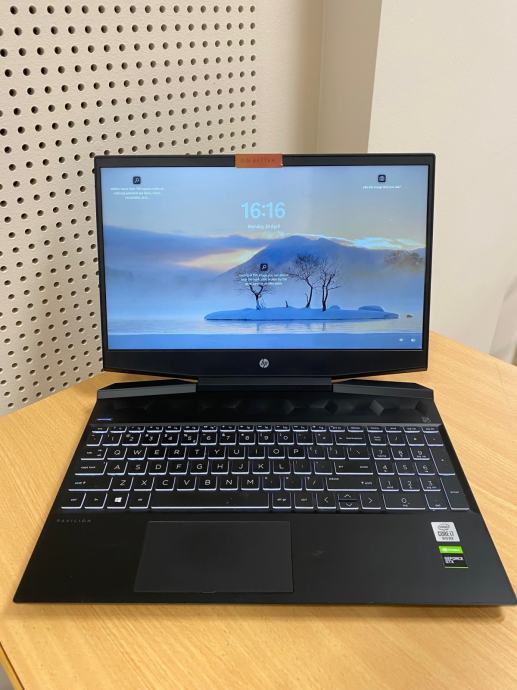 HP Pavilion Gaming Laptop 15, 16GB RAM, 8GB GRAFIČNA, i7 10thGEN