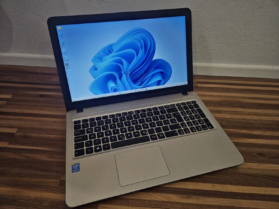 Prenosnik Asus SonicMaster X540LA, i3, 4gb ram, 128gb disk
