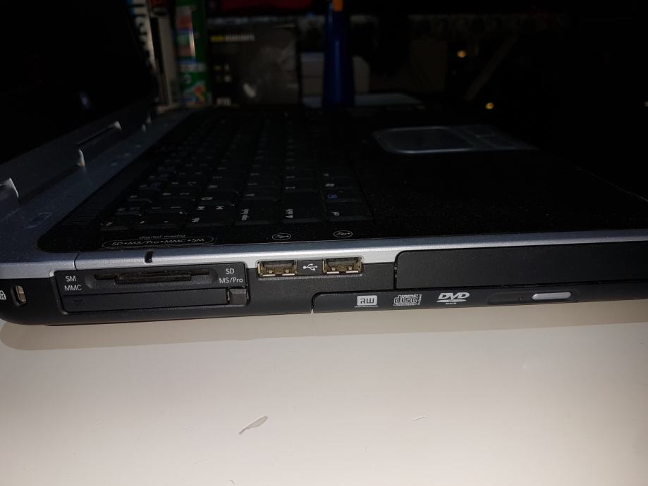 Prenosnik STROJ HP pavilion zv5000 3,2ghz hyper threading dual