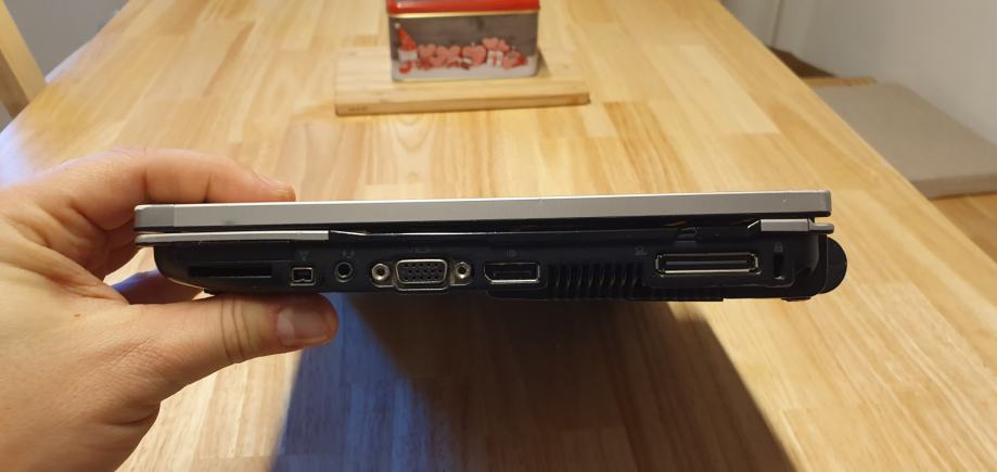 Prodam HP EliteBook 2540p + DOCK - i7, ssd 12.1 monitor