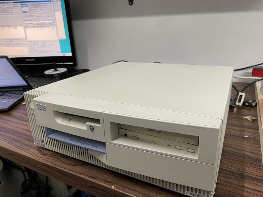 Retro PC IBM 300GL model 6288-LMG z win98se