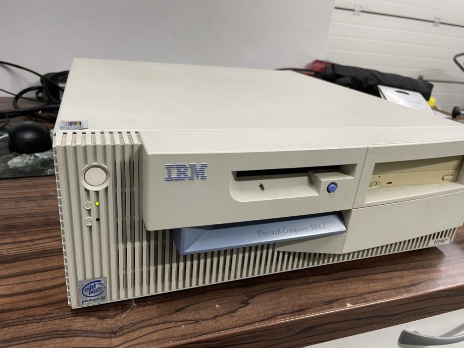 Retro PC IBM 300GL model 6563-22g z win98se