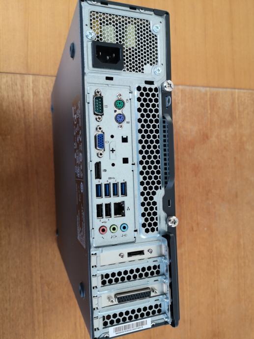 Računalnik Lenovo ThinkCentre Edge92