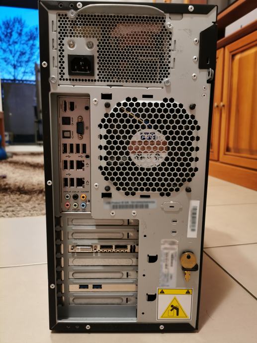 Računalnik Lenovo ThinkStation D20 Delovna postaja/Server